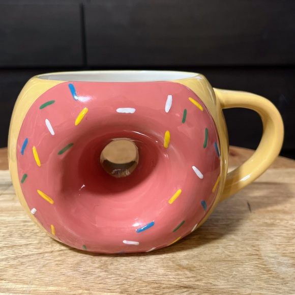 Tag | Kitchen | Tag Brand Tan Ceramic Pink 3d Donut Shaped Coffee Tea ...